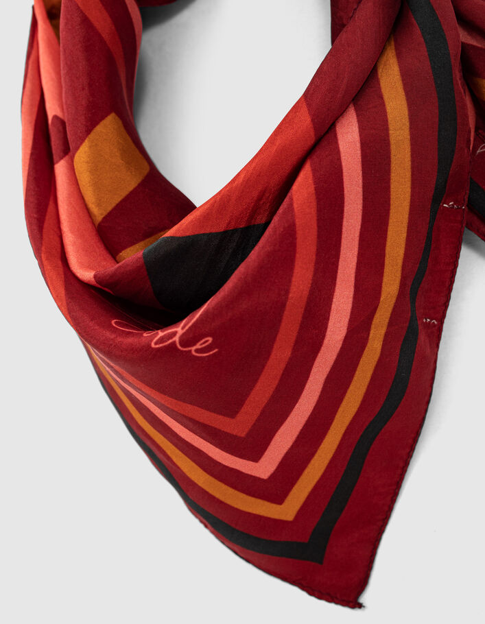 Foulard carré terre brûlée en soie à message I.Code